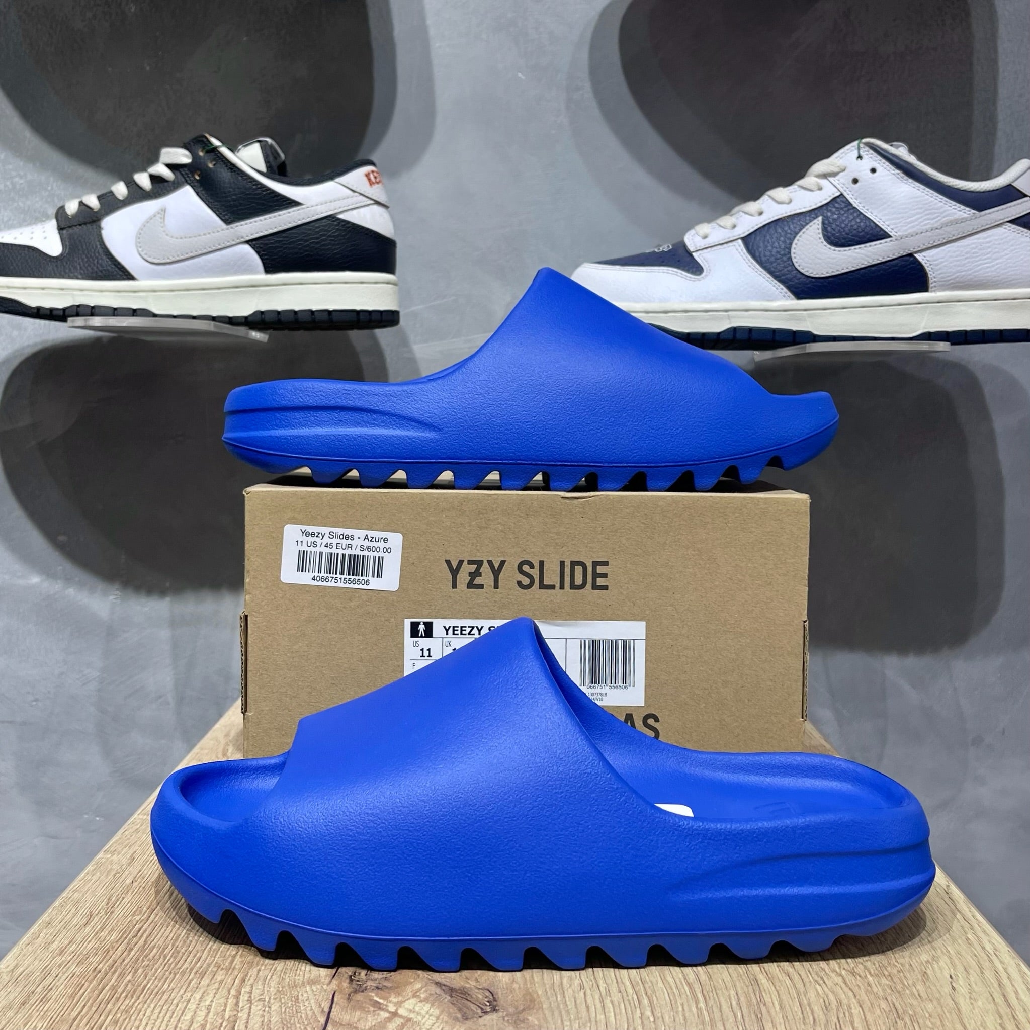 Yeezy Slides - Azure – Pulse Peru